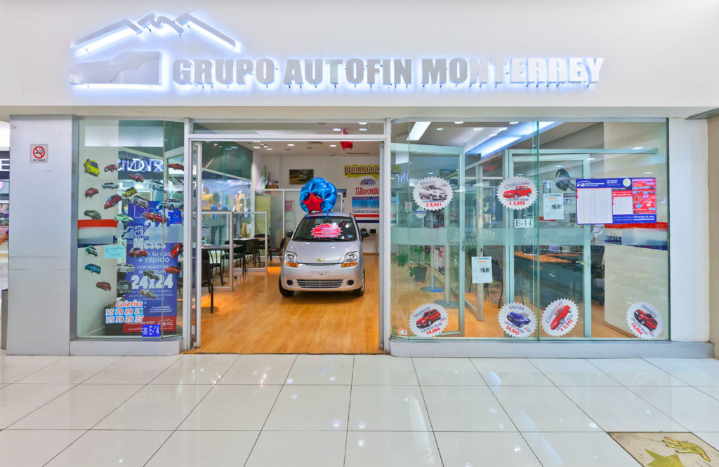 AUTOFIN MONTERREY - Plaza de las estrellas
